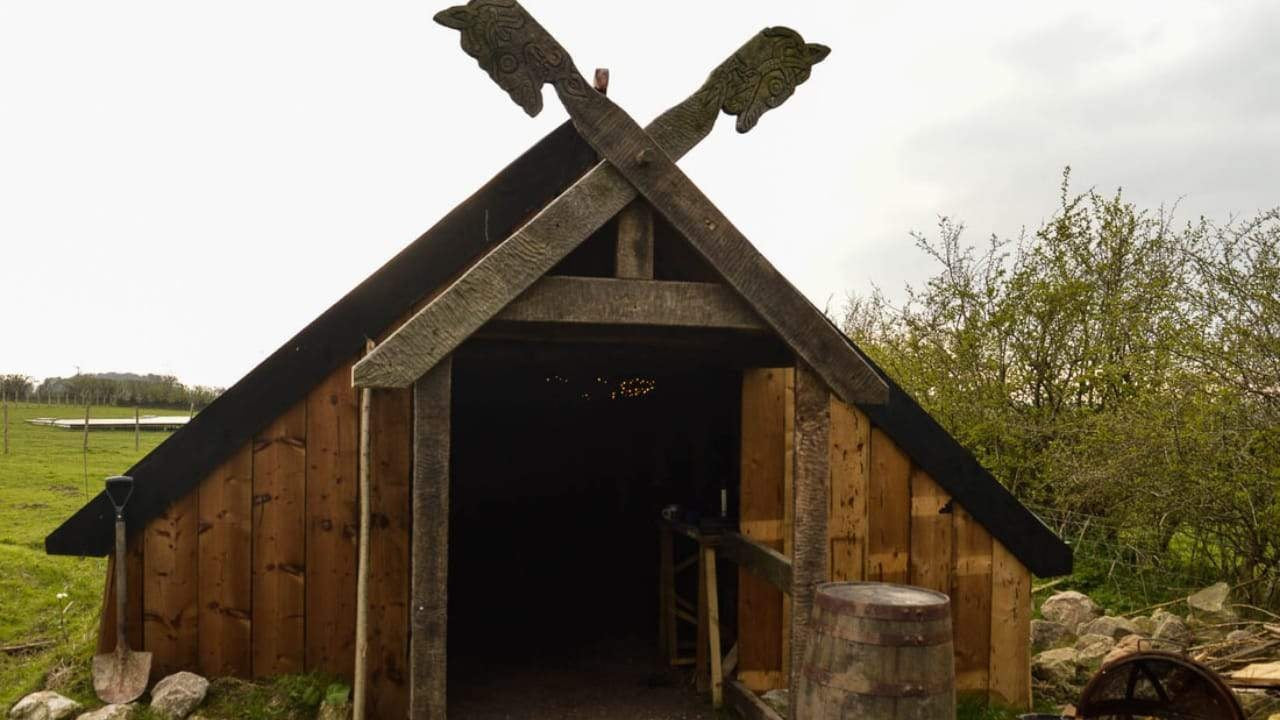 Viking Houses: How Vikings built their homes – Valhalla Vikings
