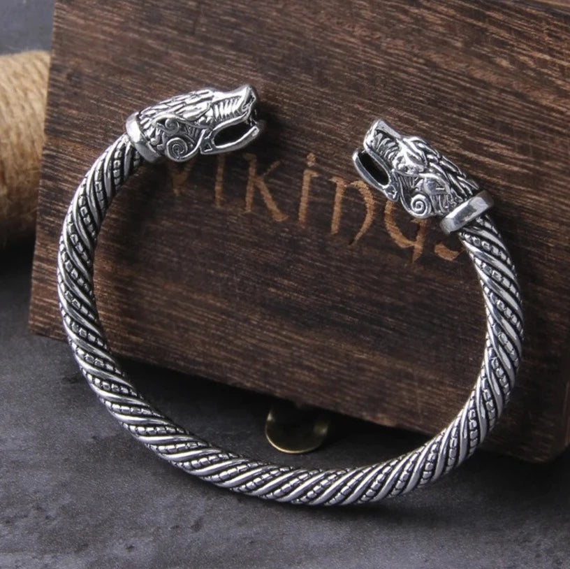 Ragnar Bracelet - Sturdy Metal Arm Ring – Valhalla Vikings