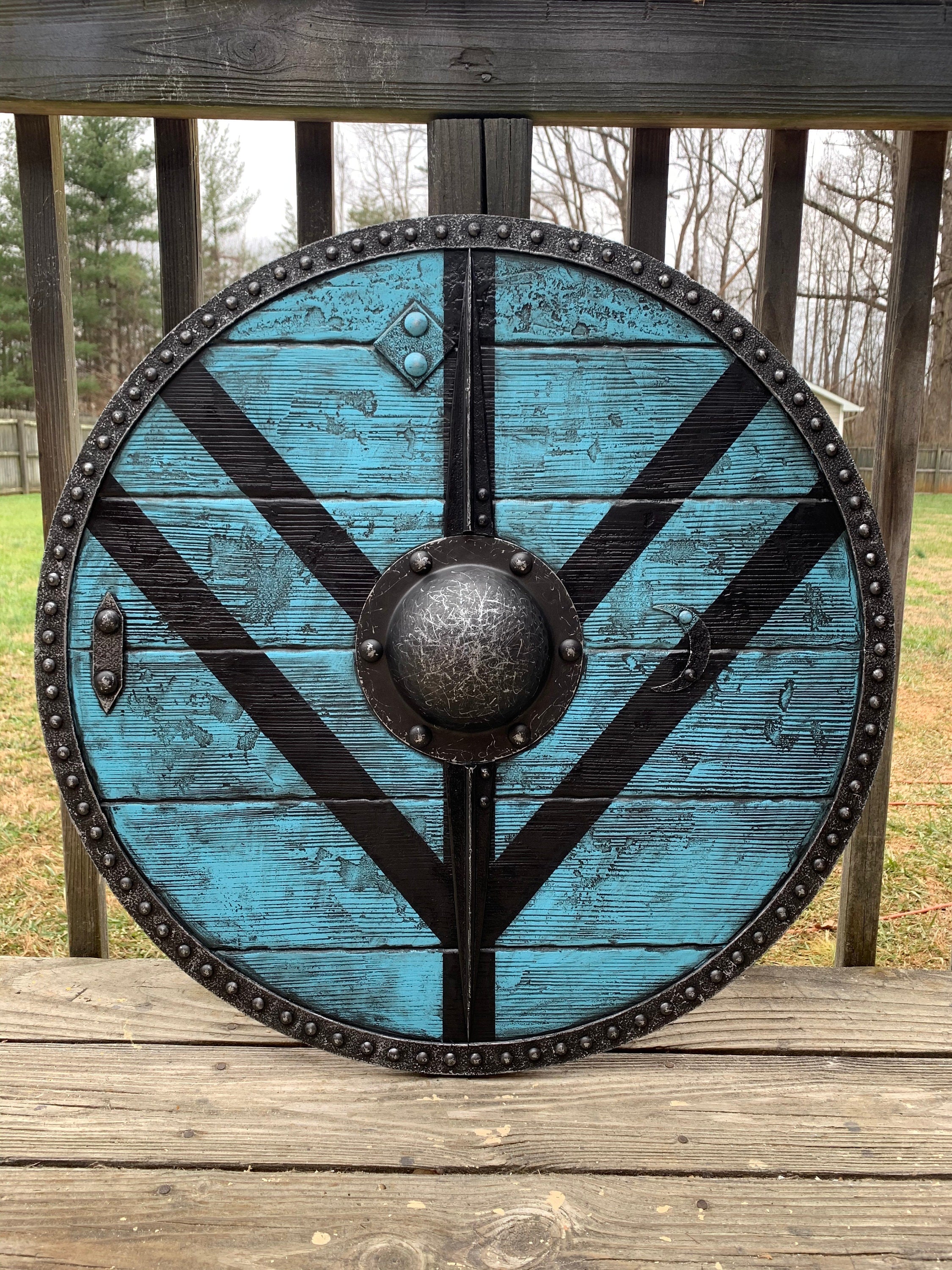 Lagertha Shieldmaiden Viking Shield With Battle Worn Finish – Valhalla ...